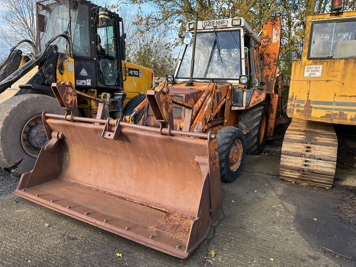 JCB 3CX 4X4 SERIAL NUMBER 324952 YEAR 1986 - Vicary Plant JCB Spares ...