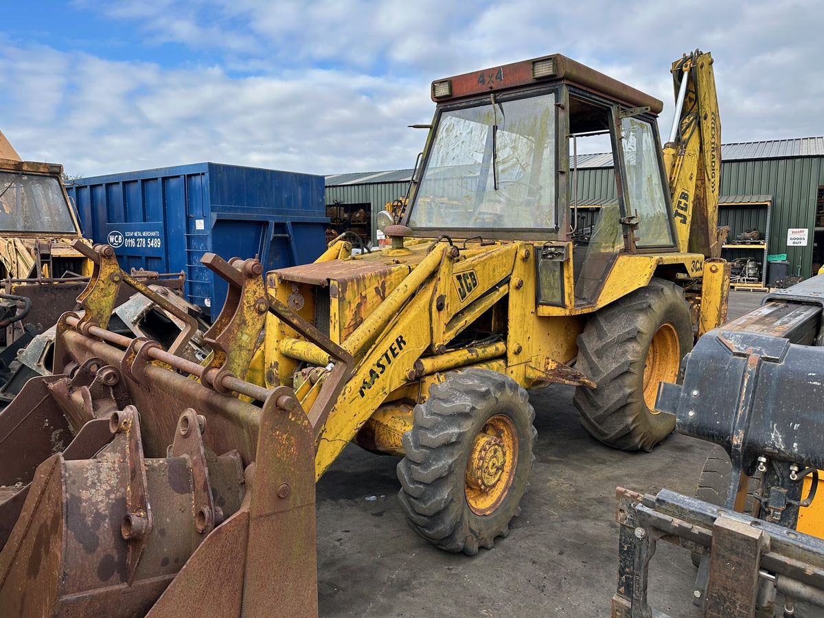 JCB 3CX 4X4 SERIAL NUMBER 310825 YEAR 1985 - Vicary Plant JCB Spares ...