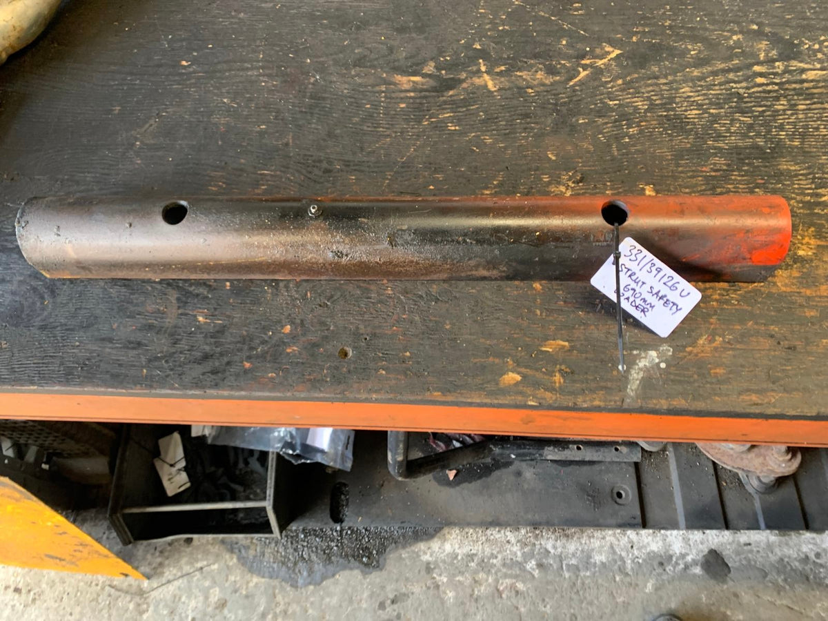 SECOND HAND SAFETY STRUT JCB Part No. 331/39126 - Vicary Plant JCB ...