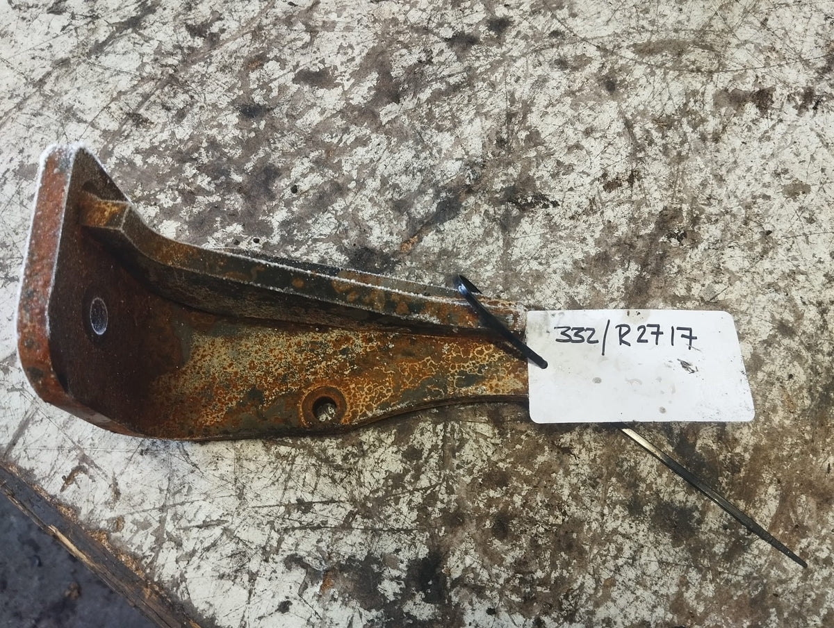 SECOND HAND ENGINE MOUNT JCB Part No. 332/R2717 - Vicary Plant JCB ...