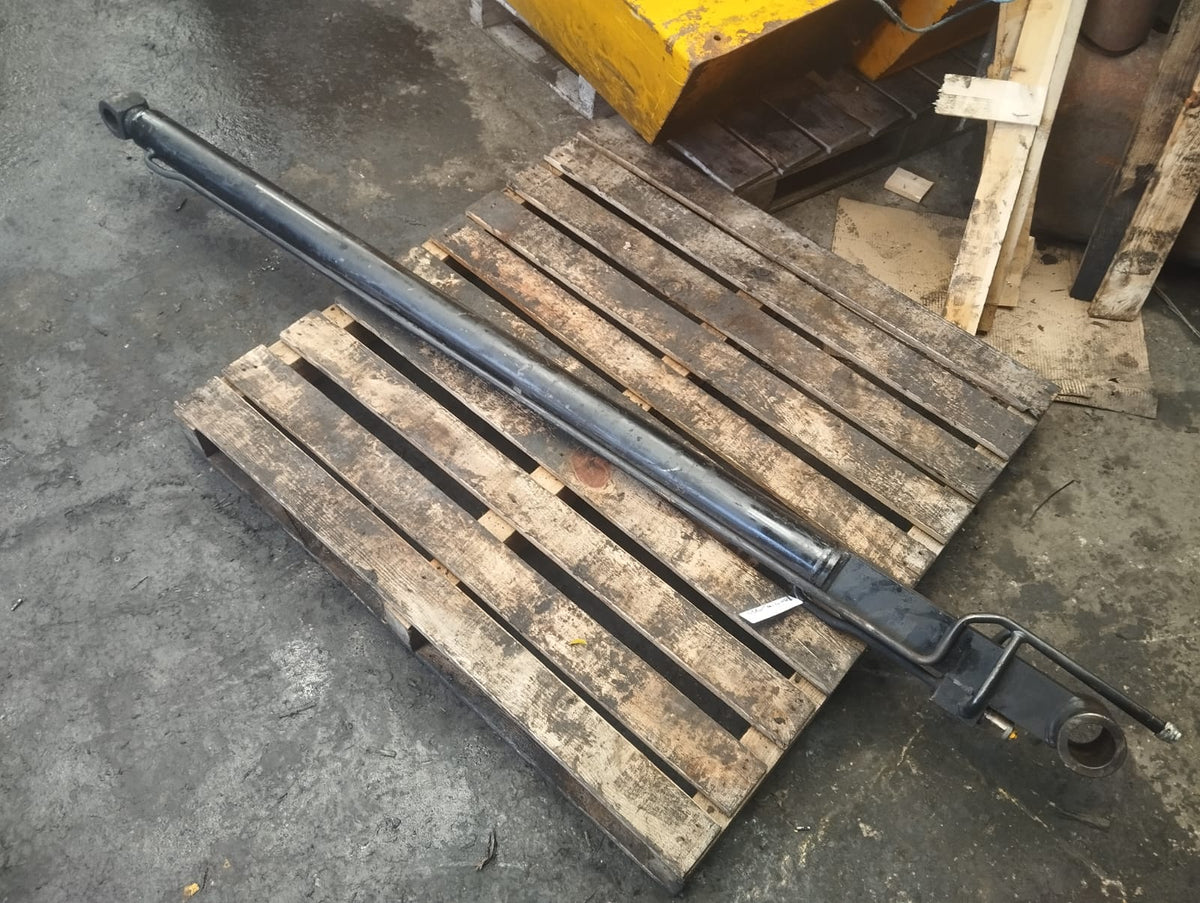 SECOND HAND EXTENSION RAM JCB Part No. 556/60428 - Vicary Plant JCB ...