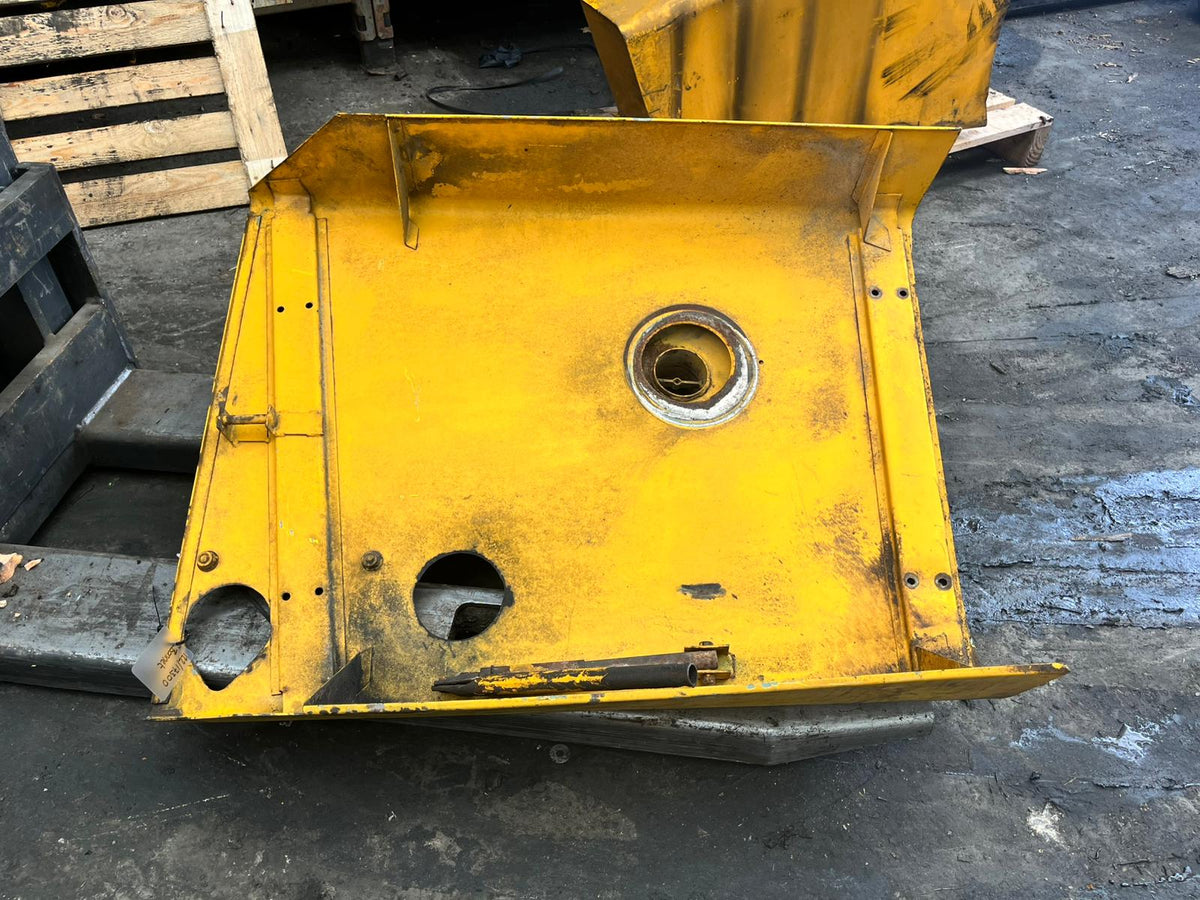 SECOND HAND BONNET JCB Part No. 122/17300 - Vicary Plant JCB Spares ...