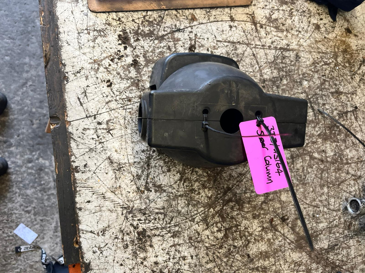 SECOND HAND UPPER STEER COLUMN MOULDING JCB Part No. 333/U3164 - Vicary ...