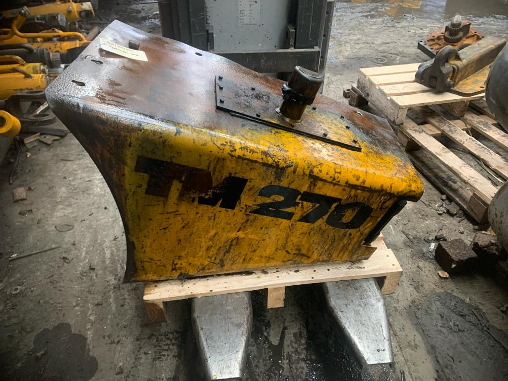 SECOND HAND HYDRAULIC TANK JCB Part No. 267/59200 - Vicary Plant JCB ...