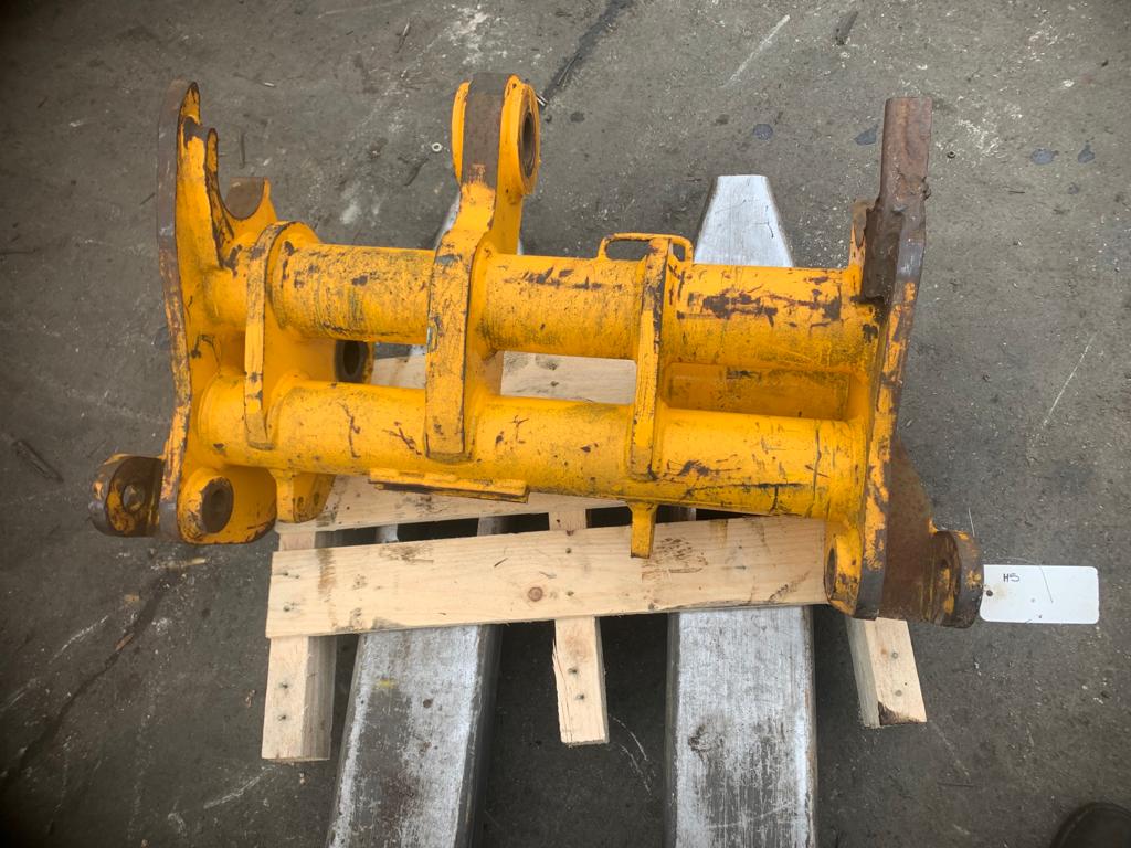 SECOND HAND LOADALL MANITOU QUICK HITCH JCB Part No. 332/P4709 - Vicary ...