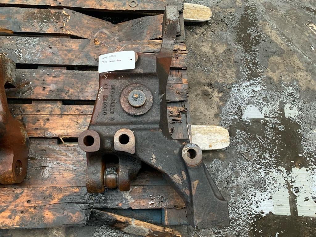 SECOND HAND LOWER LINK RH JCB Part No. 400/X5511 - Vicary Plant JCB ...
