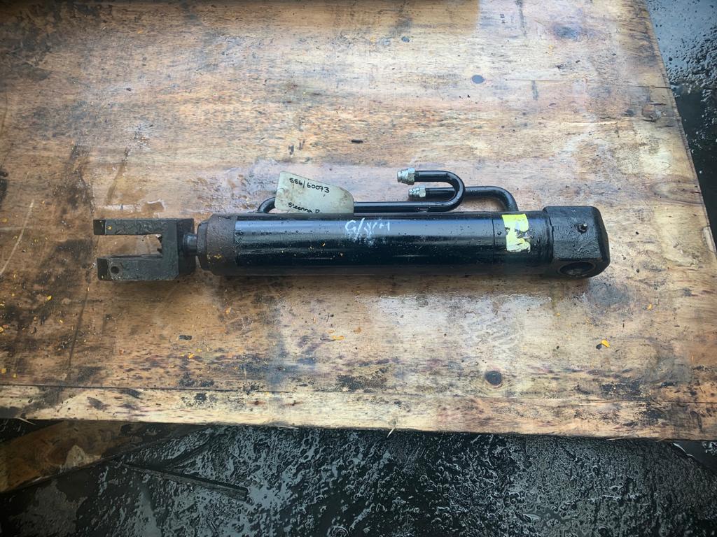 SECOND HAND STEER RAM JCB Part No. 556/60073 - Vicary Plant JCB Spares ...