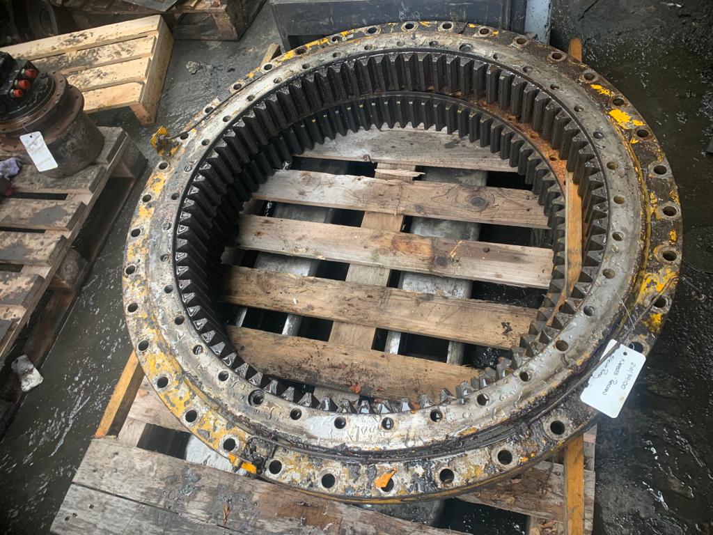 SECOND HAND SLEW RING JCB Part No. 210/79100 - Vicary Plant JCB Spares ...