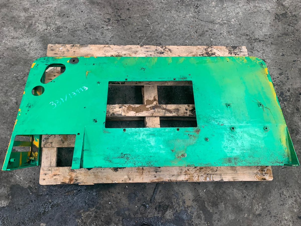SECOND HAND ENGINE COVER JCB Part No. 331/13993 - Vicary Plant JCB ...