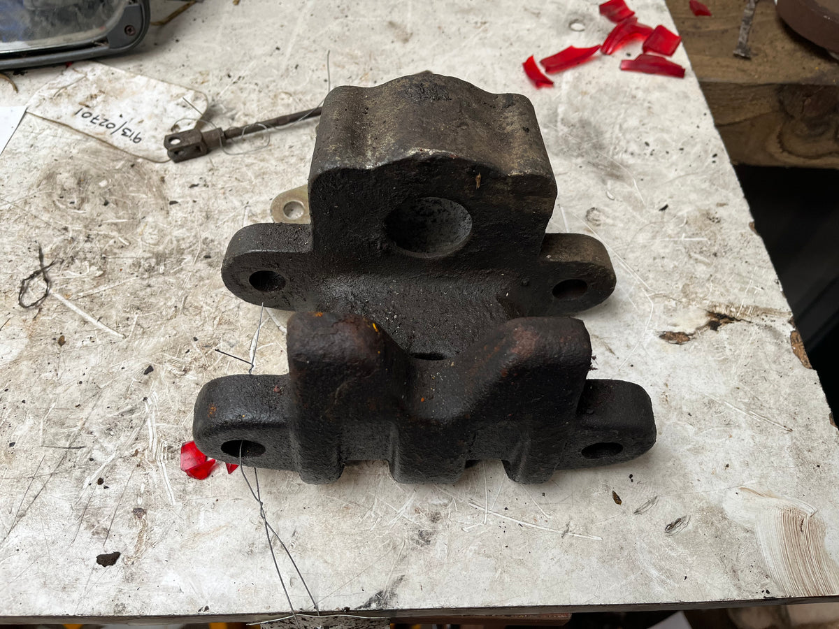 SECOND HAND BRAKE CALIPER BODY JCB Part No. 476/21238 - Vicary Plant ...