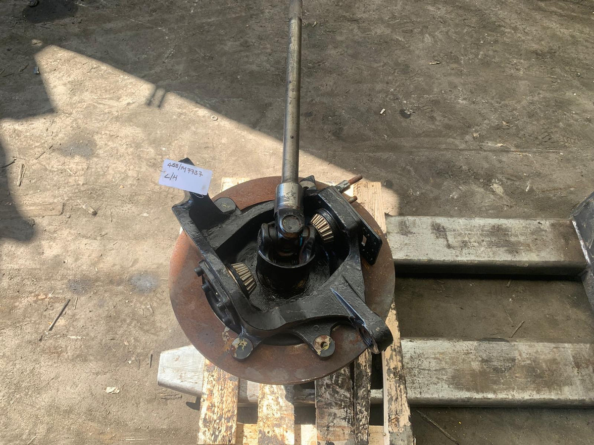 SECOND HAND WHEEL HUB ASSEMBLY JCB Part No. 458/M7737 - Vicary Plant ...