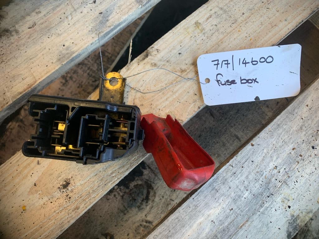 SECOND HAND FUSE LINK BOX JCB Part No. 717/14600 - Vicary Plant JCB ...