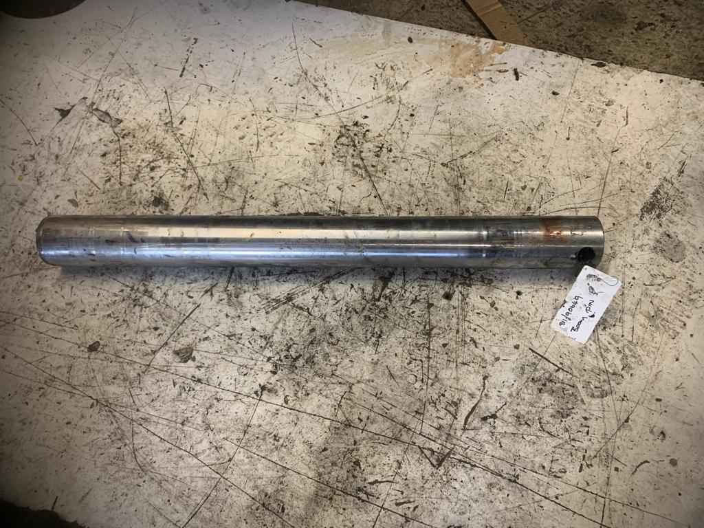 SECOND HAND BOOM PIVOT PIN JCB Part No. 811/90649 - Vicary Plant JCB ...