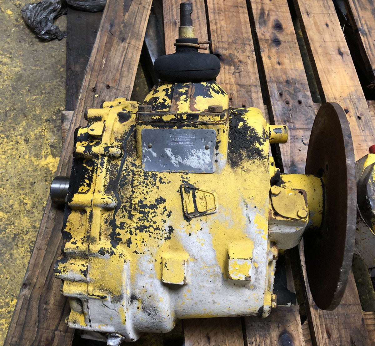 SECOND HAND GEARBOX JCB Part No. 05/901400 - Vicary Plant JCB Spares ...