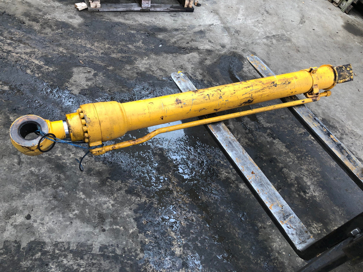 SECOND HAND DIPPER RAM JCB Part No. 331/17712 - Vicary Plant JCB Spares ...