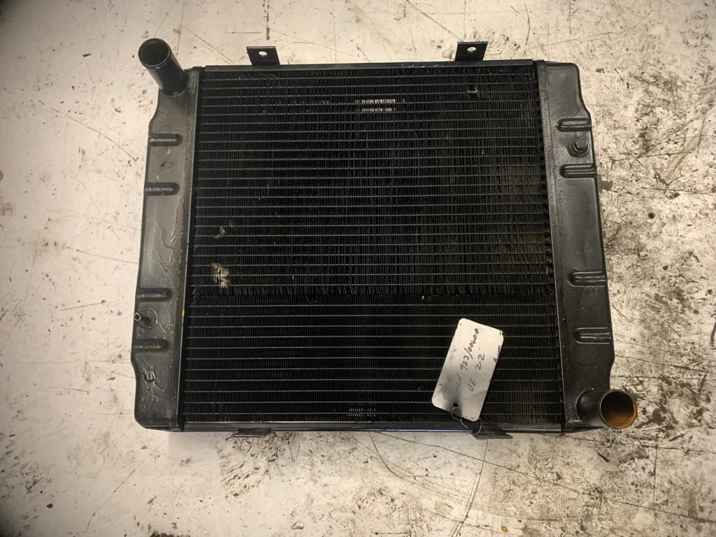 SECOND HAND ENGINE RADIATOR JCB Part No. 923/00400 - Vicary Plant JCB ...