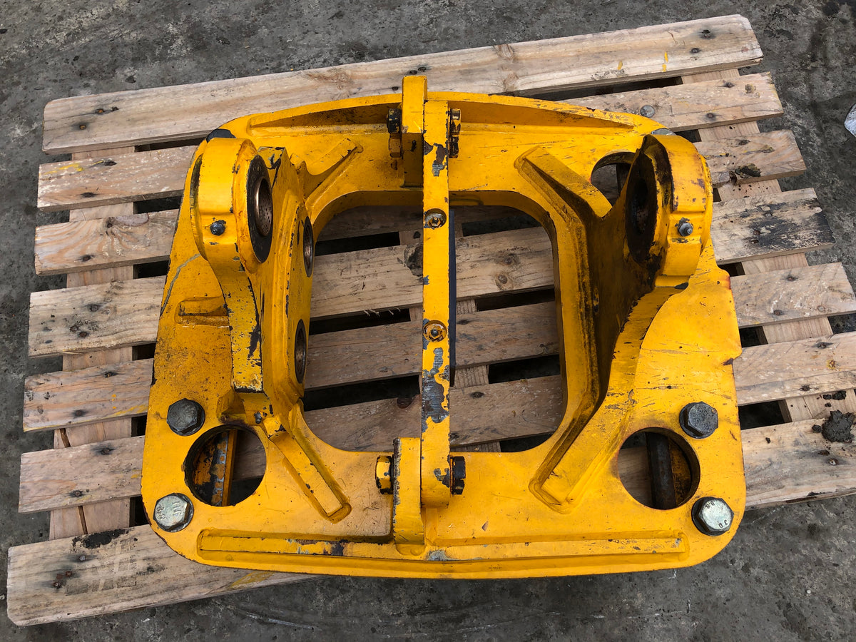 SECOND HAND KINGPOST CARRIAGE JCB Part No. 333/D8984 - Vicary Plant JCB ...