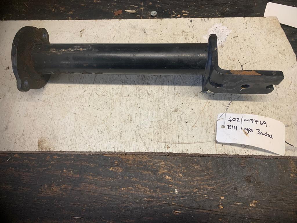 SECOND HAND LIGHT BRACKET JCB Part No. 402/M7769 - Vicary Plant JCB ...
