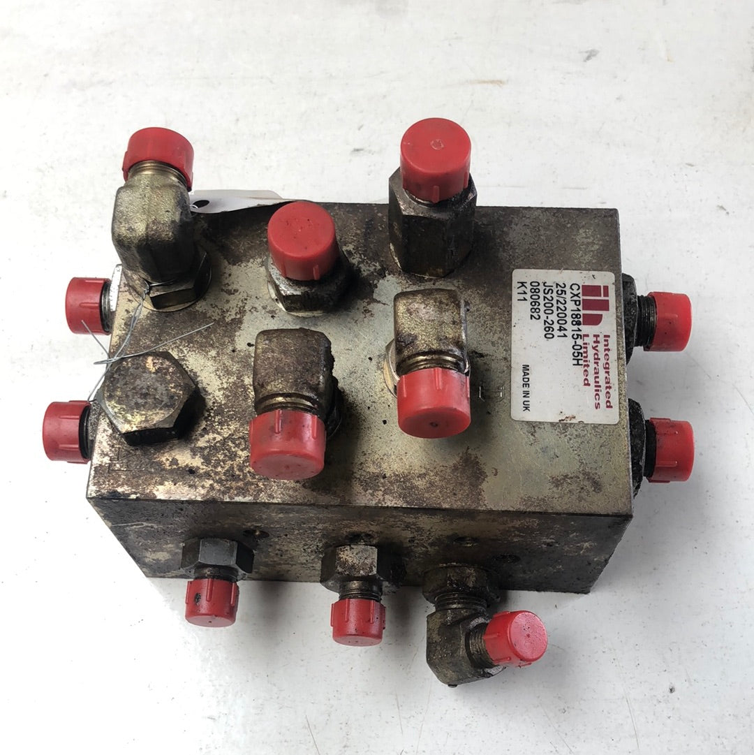 SECOND HAND MANIFOLD BLOCK JCB Part No. 25/220041 - Vicary Plant JCB ...