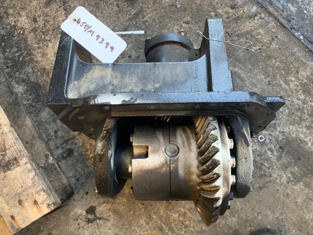 SECOND HAND DRIVE HEAD JCB Part No. 458/M9399 - Vicary Plant JCB Spares ...