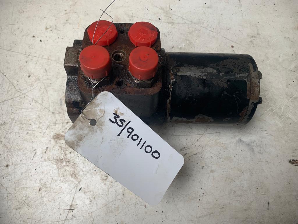 SECOND HAND STEERING VALVE JCB Part No. 35/901100 - Vicary Plant JCB ...
