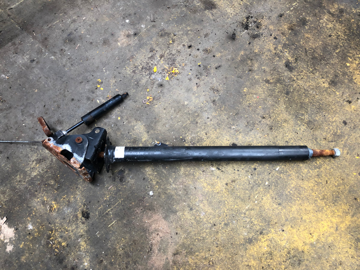 SECOND HAND STEERING COLUMN JCB Part No. 332/J2933 - Vicary Plant JCB ...