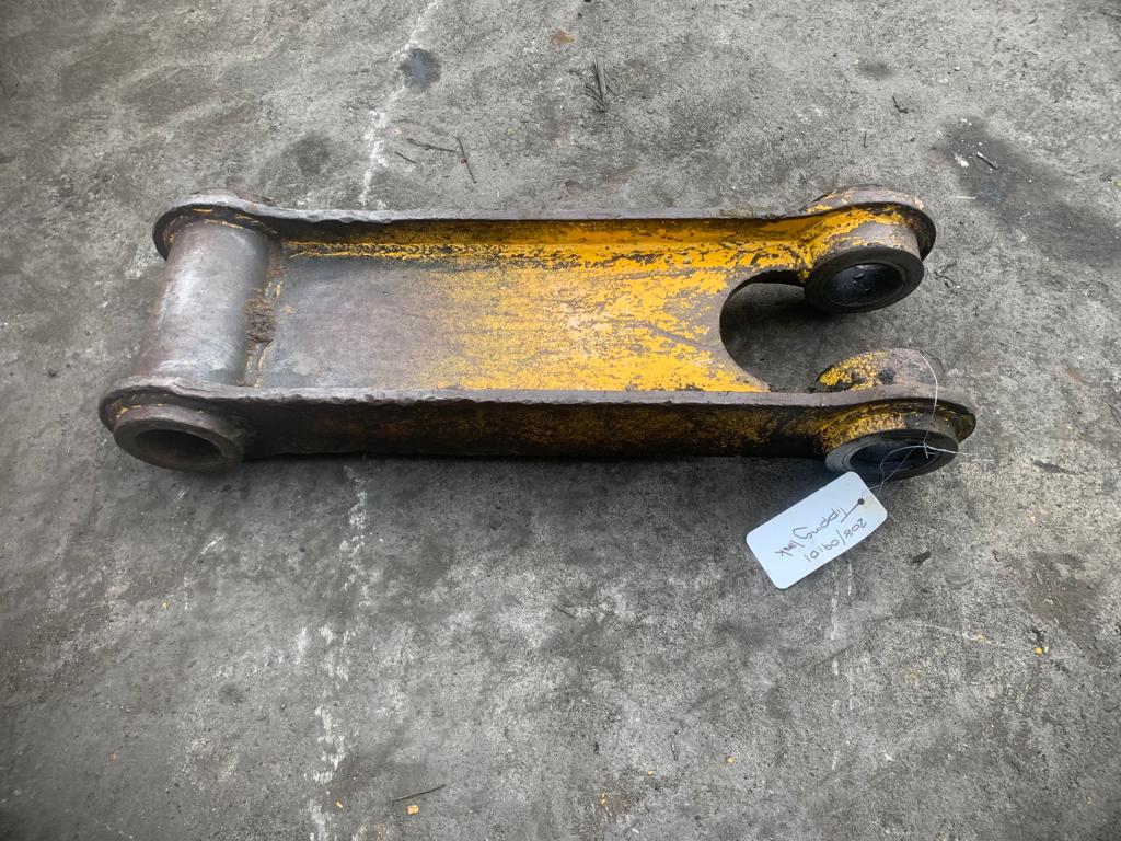SECOND HAND BUCKET LINK JCB Part No. 208/09101 - Vicary Plant JCB ...