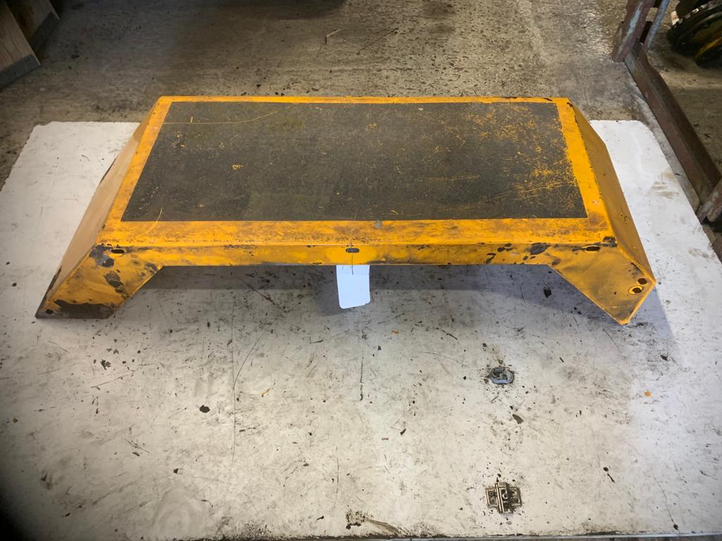 SECOND HAND FENDER UPPER LH JCB Part No. 268/30070 - Vicary Plant JCB ...