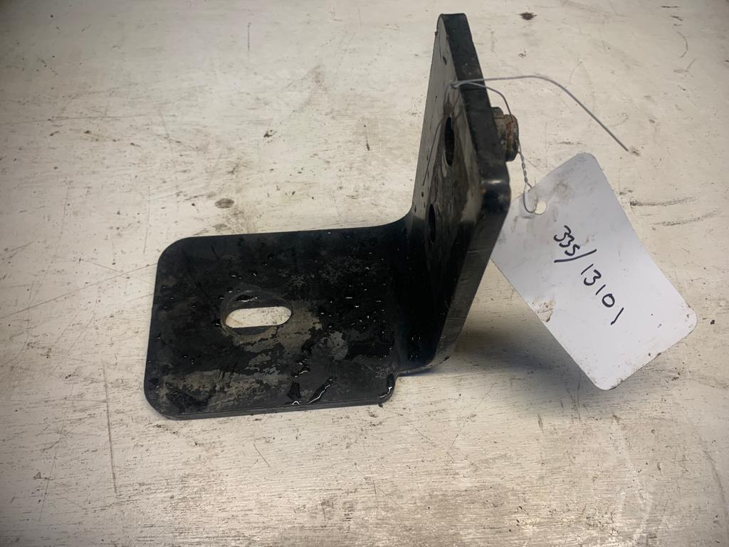 SECOND HAND BRACKET RH JCB Part No. 335/13101 - Vicary Plant JCB Spares ...