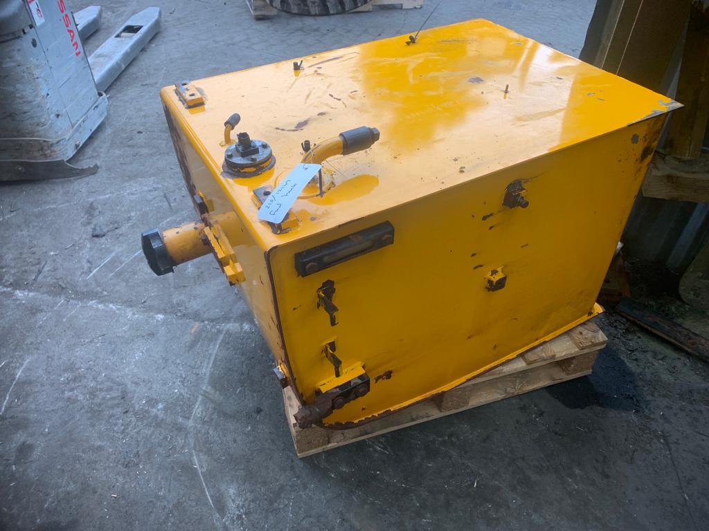 SECOND HAND FUEL TANK JCB Part No. 215/12147 - Vicary Plant JCB Spares ...