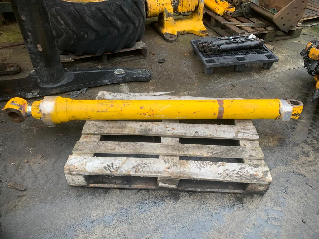 SECOND HAND DIPPER RAM JCB Part No. KLV0089 - Vicary Plant JCB Spares ...