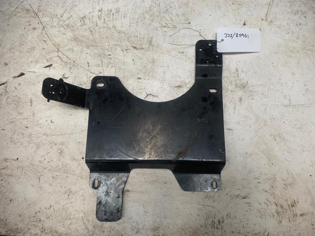 SECOND HAND TOP PLATE - UREA TANK JCB Part No. 335/B5961 - Vicary Plant ...