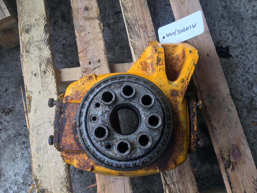 SECOND HAND BRAKED SWIVEL HUB JCB Part No. 440/20201 - Vicary Plant JCB ...