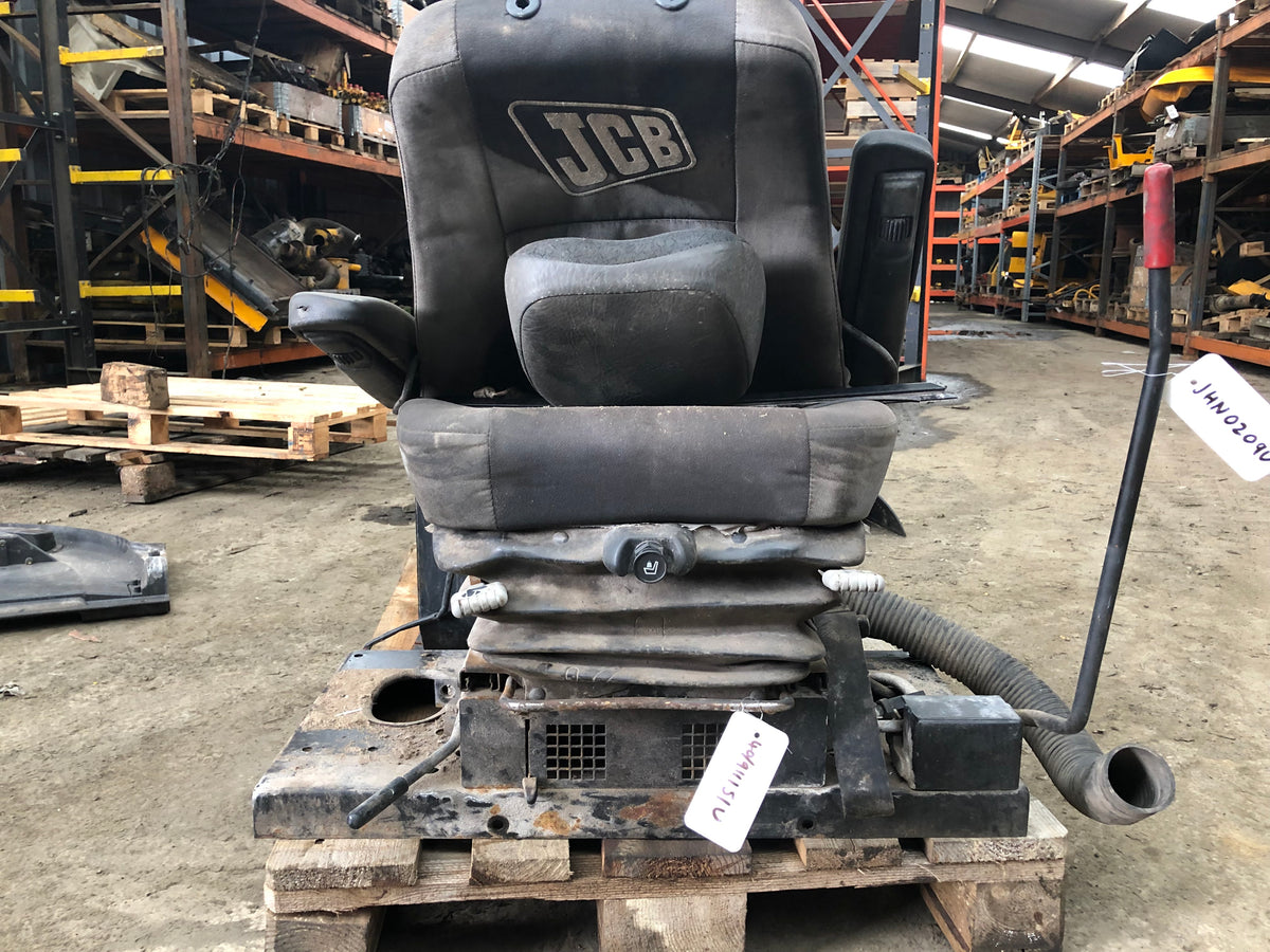 SECOND HAND SEAT BASE AND SEAT JCB Part No. JHN0209 + 40/911151 ...